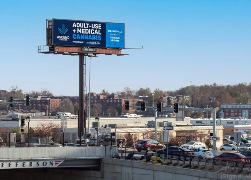 SignBird’s Location of the Week – Digital board #375AD from DDI Media ...